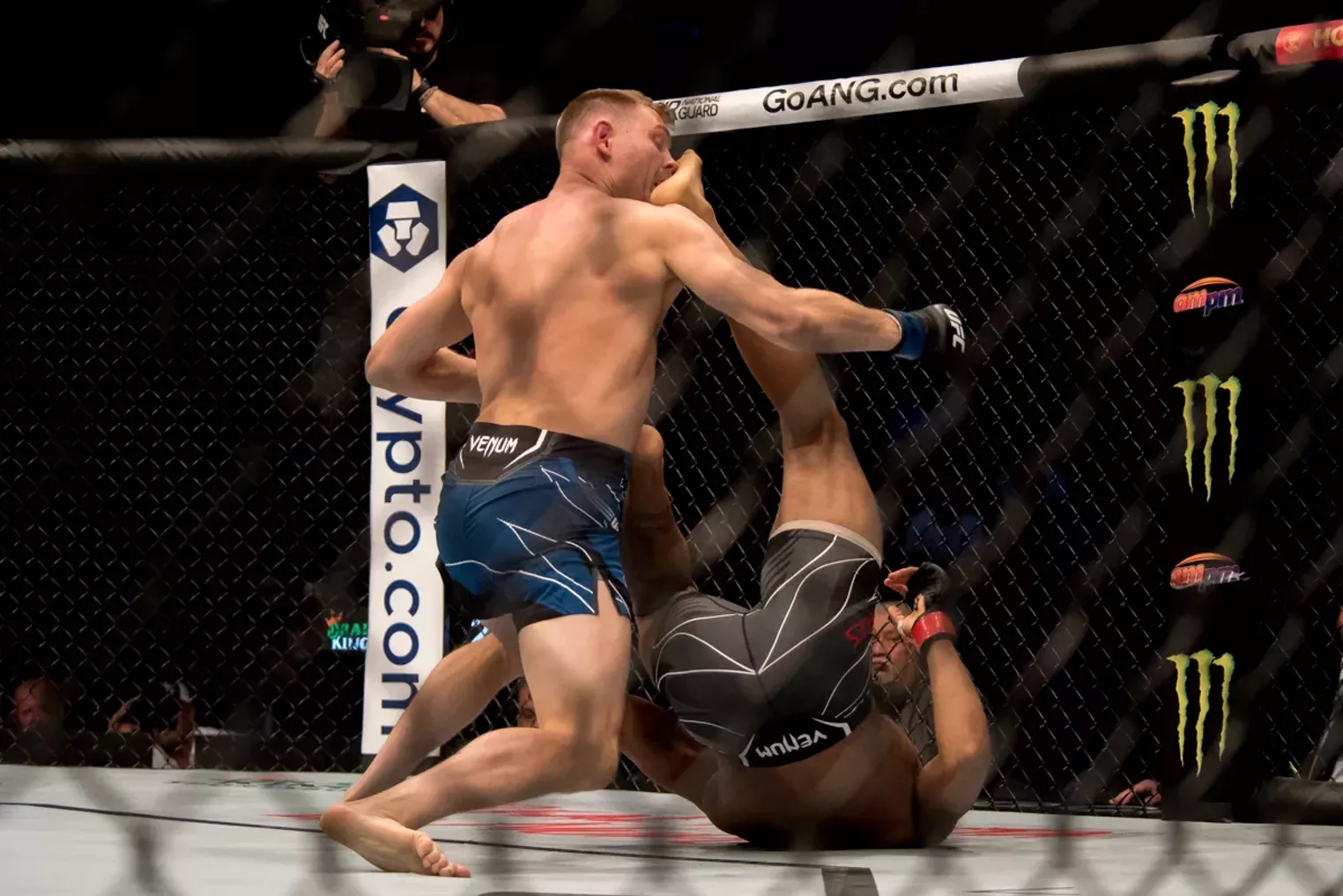 Houston-based MMA Fighters in Dallas | Houston Press