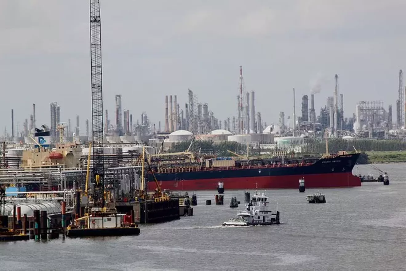 Legal Dumping from Texas Refineries is a Problem | Houston Press
