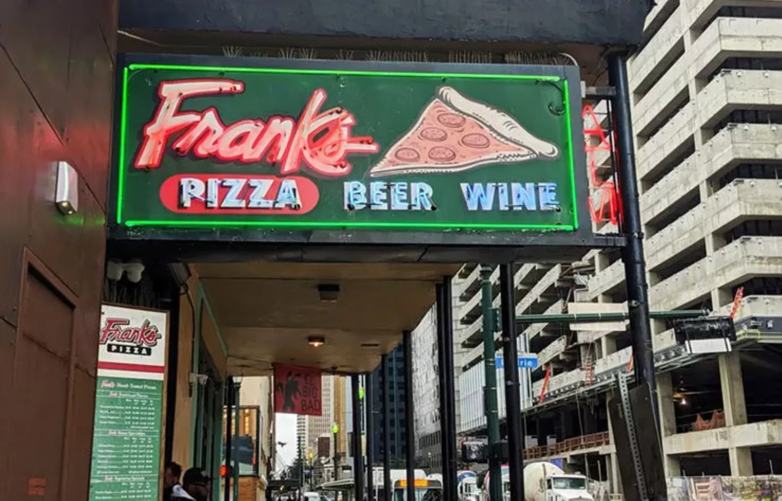 Upper Crust: Frank's Pizza in Downtown Houston | Houston Press